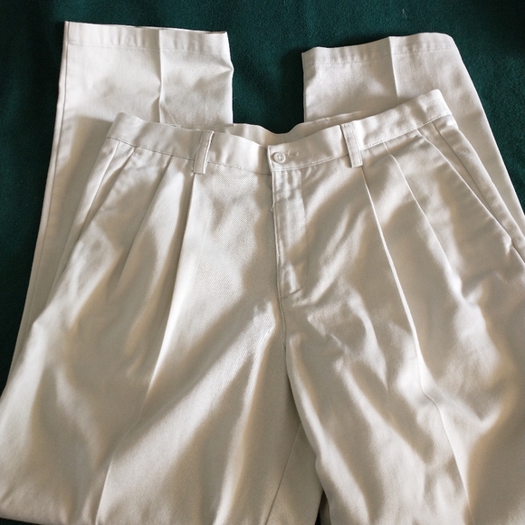 Dockers | Pants | Mens Dockers Pants Off White W34 X L32 Classic Fit ...